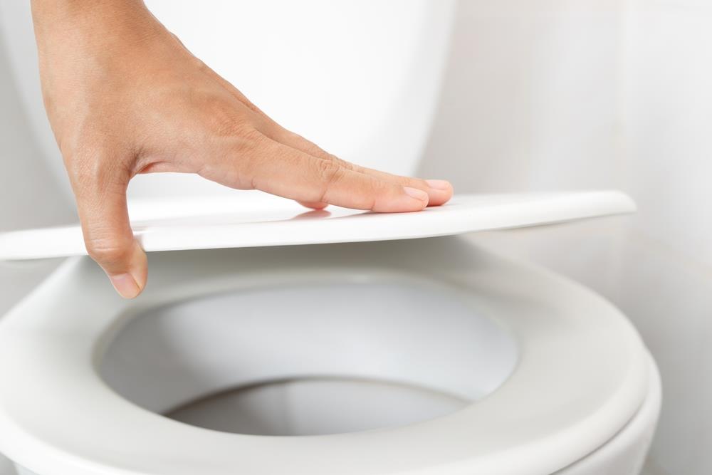 Truco infalible para destapar el inodoro en pocos segundos y sin gastar ...